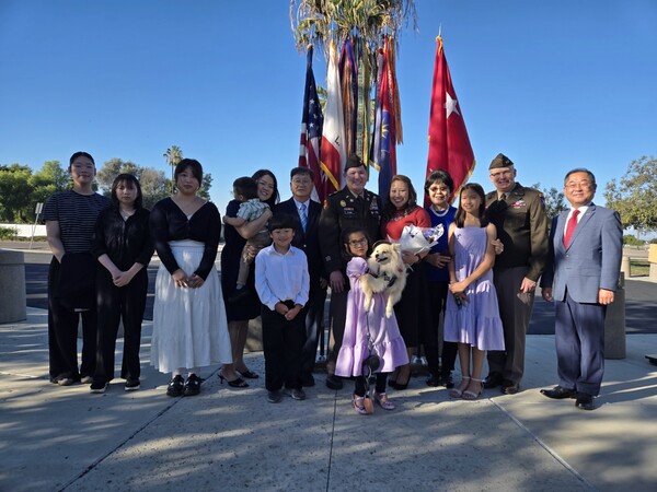 US 한국계 미 육군 장교 데이비드 장 대령 진급
